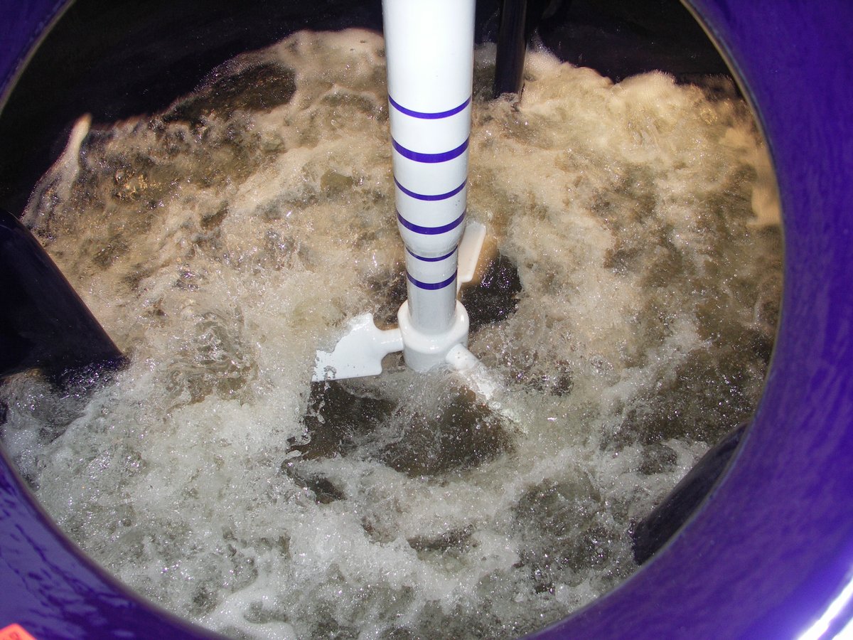 The Impact of Wall-Mounted Baffles in Glass-Lined Reactors