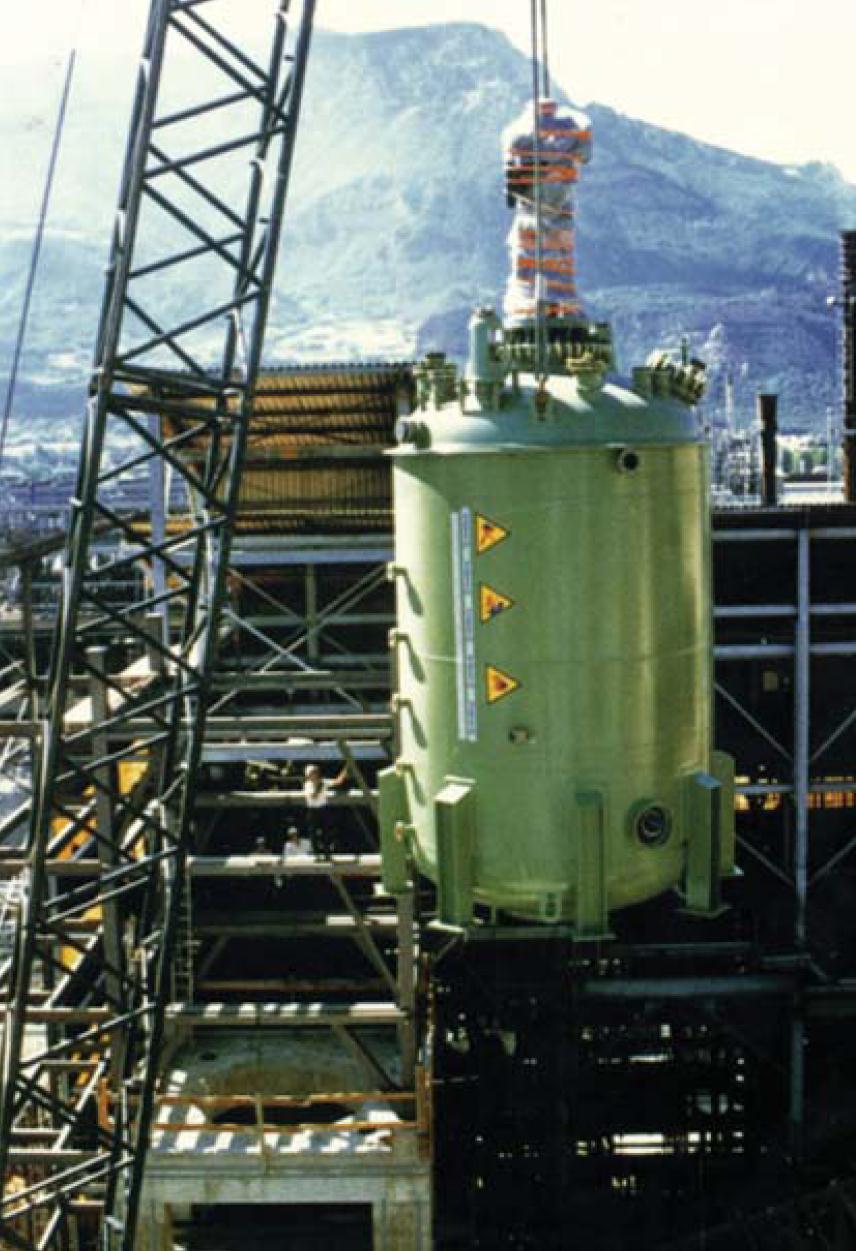 Glass–lined Steel Reactors by De Dietrich Process Systems