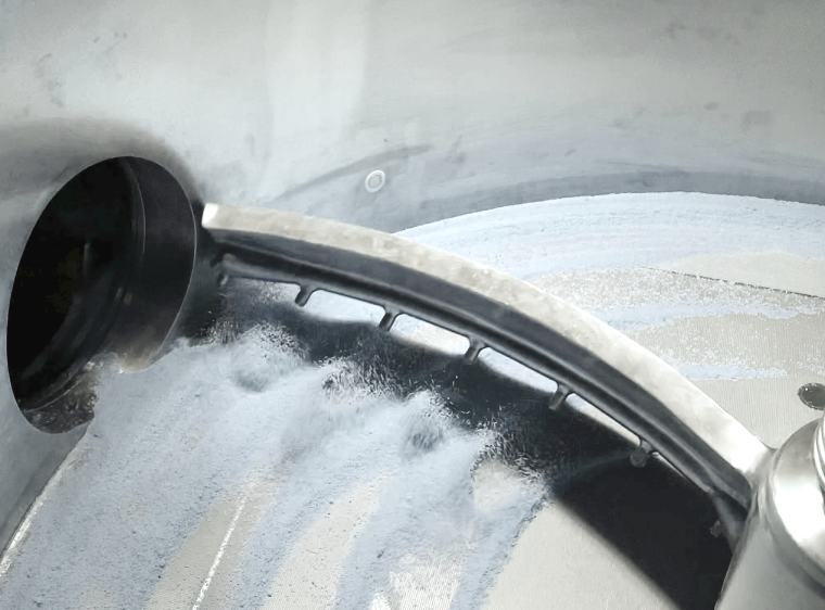 Pneumatic Conveying from Agitated Nutsche Filter-Dryers